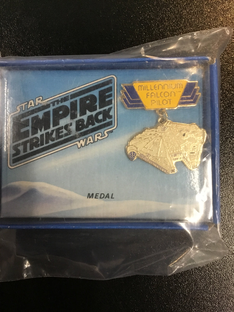 Millennium Falcon Piolet Medal TESB – Holocron Toy Store